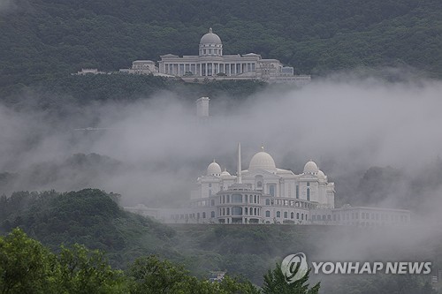韓国特別検察　旧統一教会本部や野党重鎮の事務所を捜索＝尹前大統領妻の疑惑巡り　