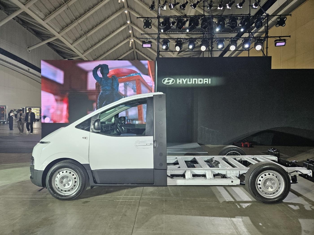 현대차 新전동화 상용플랫폼 기반 ST1 출시…"SDV로 진화한 PBV" | 연합뉴스