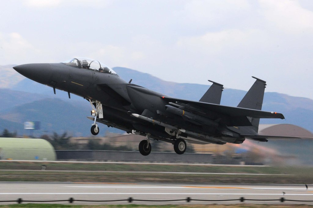 "美, F-15K 야간정찰장비 부품가 6배 인상요구"(종합) | 연합뉴스