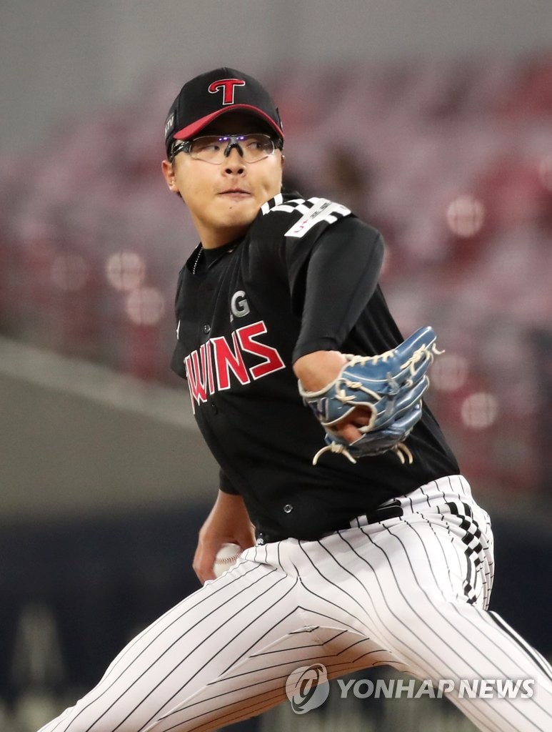 Baseball: Kia Tigers vs. LG Twins | Yonhap News Agency