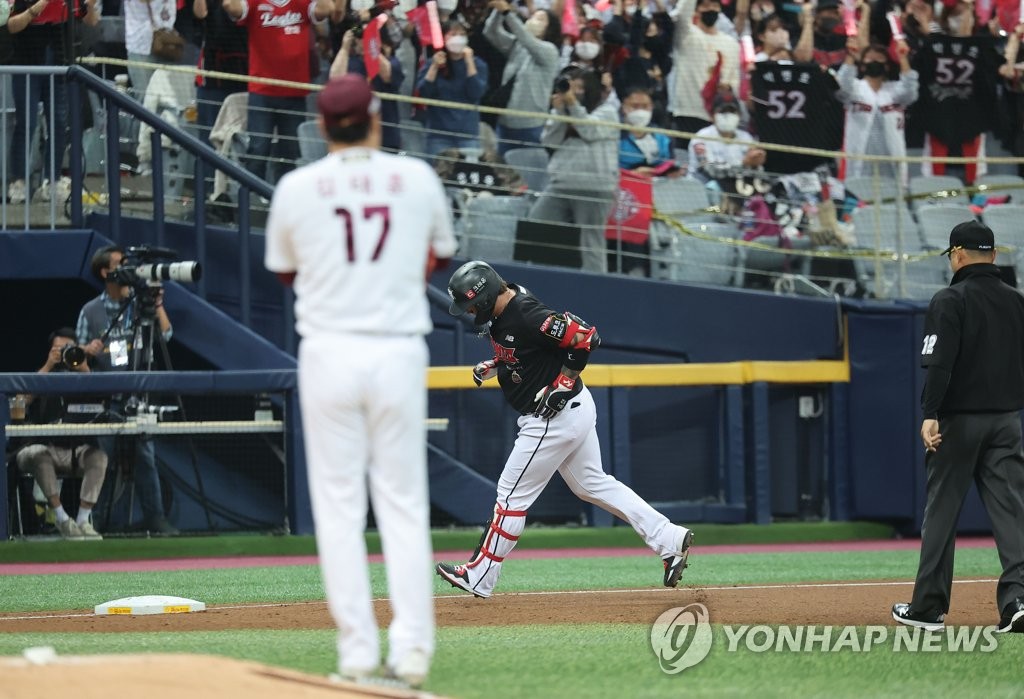 KBO Postseason: Kiwoom Heroes vs. KT Wiz | Yonhap News Agency
