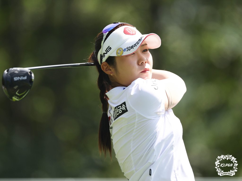 티샷하는 이소영 | 연합뉴스