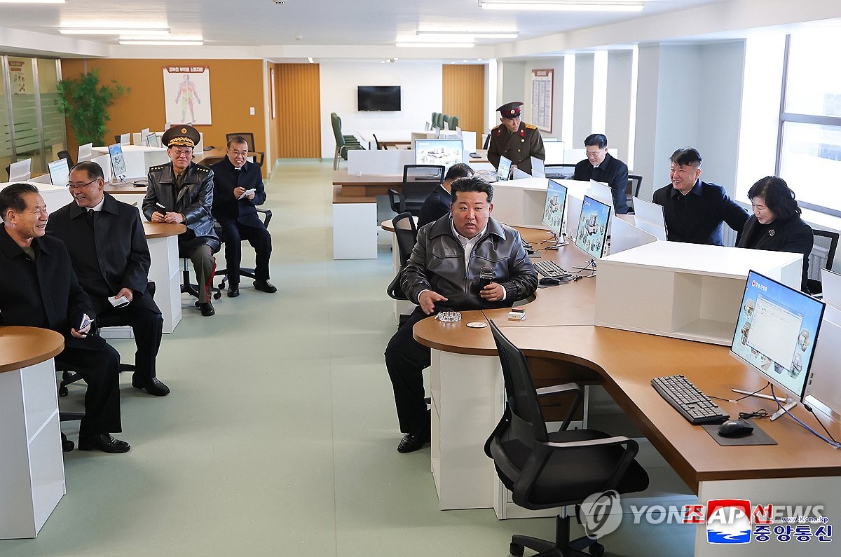 평양 외곽 강동군병원 9달만에 준공...김정은 참석 | 연합뉴스